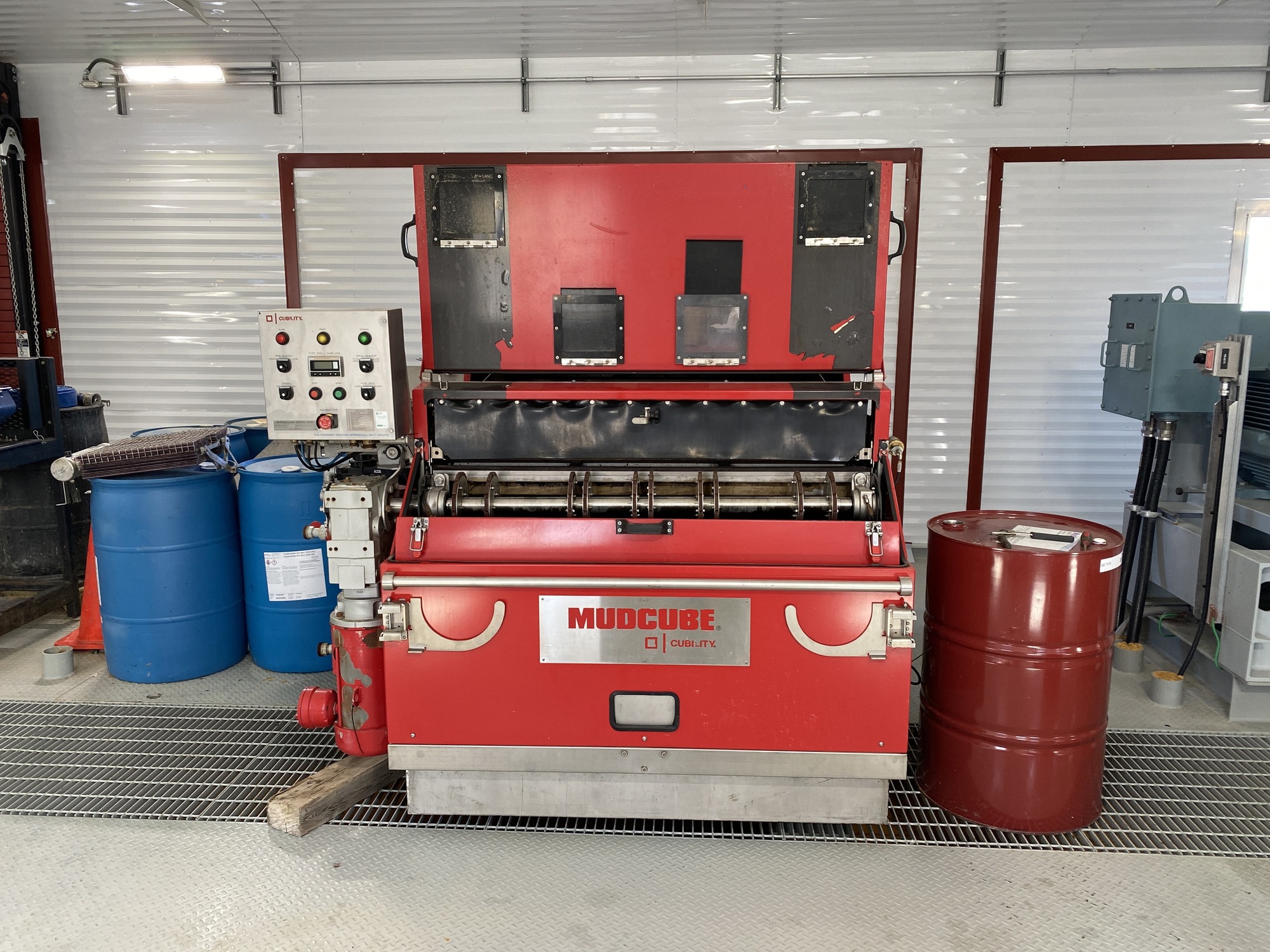 ARMOUREE - Mudcube Shale Shaker