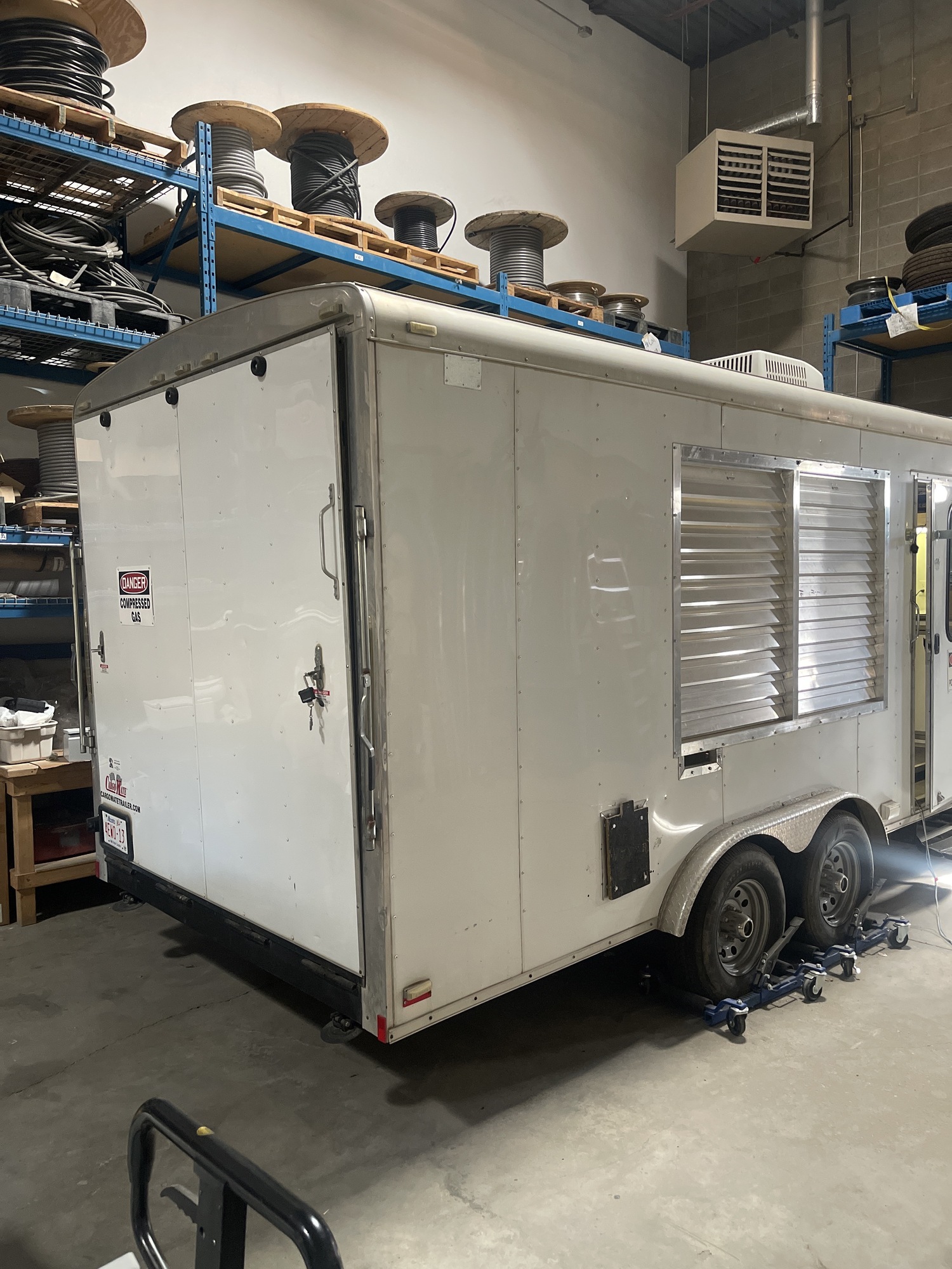 ARMOUREE - 120/208 V 1350 A 60 Hz Bitcoin Mining Trailer